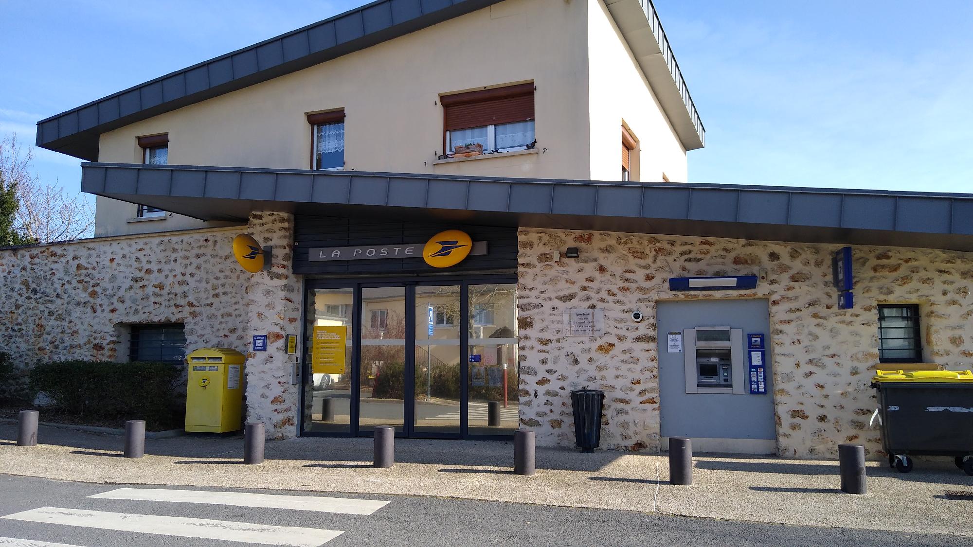 La Poste BRUYERES LE CHATEL (91680) - La Poste